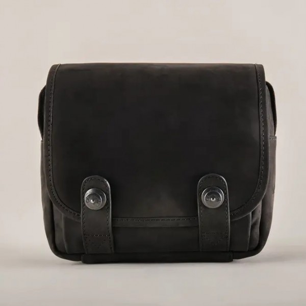 Leica 라이카 Q3 Bag Cow-Hide black / Lining red